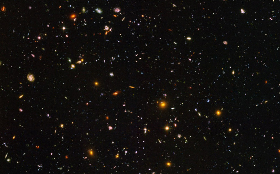 Hubble Space Telescope - 3D scene - Mozaik Digital Education and Learning