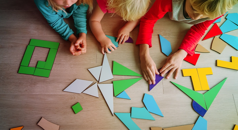 Geometric adventures 1. – Playing with geometric shapes - Lezione ...